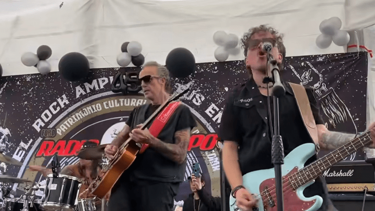 Reaparece en escenario Tito Fuentes, de Molotov, tras superar su crisis ...